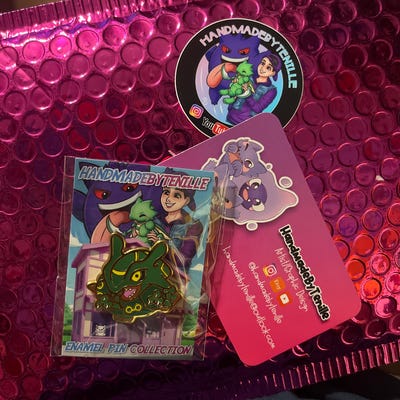 Pokepin: Scyther Pin Hard Enamel Pins 30mm - Etsy