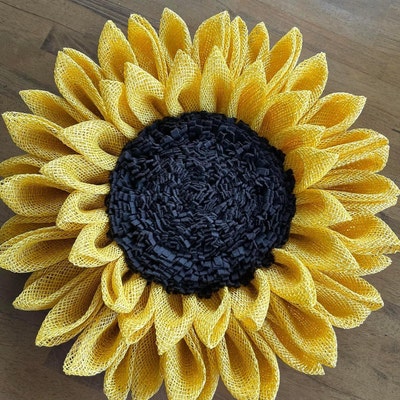 Marigold Wreath Tutorial, Marigold Wreath Video Tutorial, DIY Tutorial ...