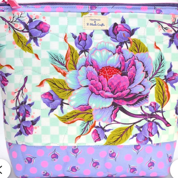 Tula Pink- Coin Purse, Gift for Friend, Small Zipper Bag, Zipper Bag ...