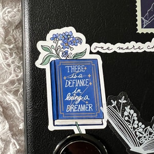 Red Rising Howler Vinyl Sticker - Etsy