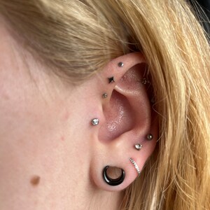 NEW 14K Solid Gold Vertical Helix Chain Piercing Unique Gold Barbell ...