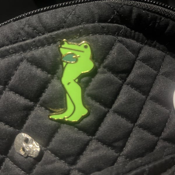 Leg Day Larry | Buff Muscle Frog Hard Enamel Pin - Etsy