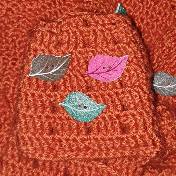 10 X Wooden Cartoon Bird House Buttons, Bird Box, Mixed Colours, Crafts ...