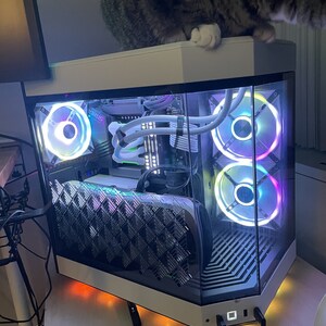 Hyte Y60 Custom Vented Side Panel - Etsy