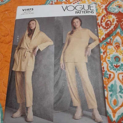 Vogue Sewing Pattern for Women's Dress, Pullover Dress, Loose Fitting ...