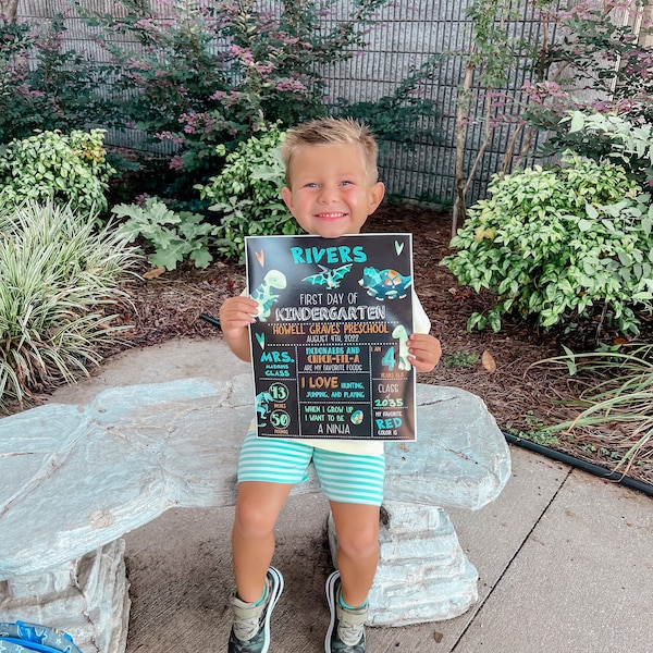 Printable Dinosaur First Day of School Chalkboard Sign Reusable Boys ...