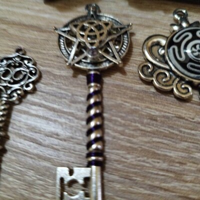 Pentacle Key Pendant / Wiccan Jewelry / Pagan Jewelry - Etsy