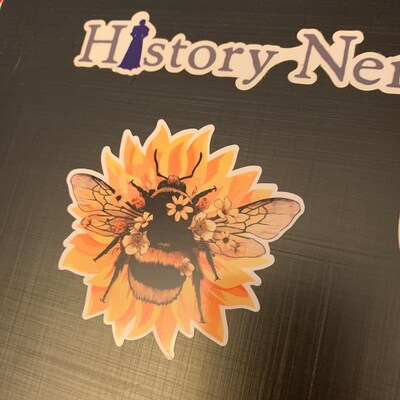 Bumblebee and Flowers Sticker Bee Vinyl Die Cut Decal Sticker Laptop ...