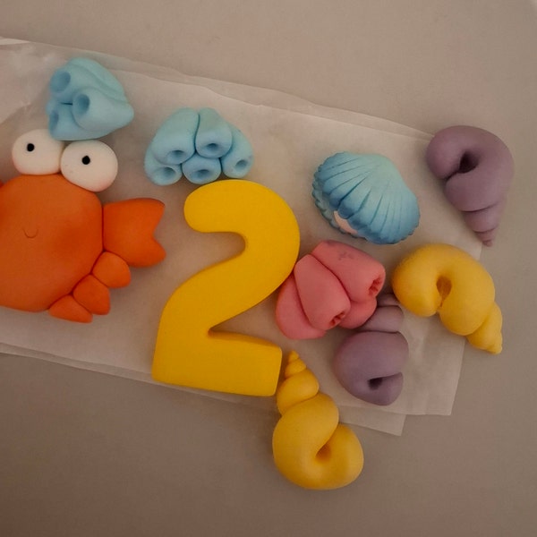 Fondant Sea Creature Cake Toppers. Clam Shells, Seaweed, Crab. Birthday ...