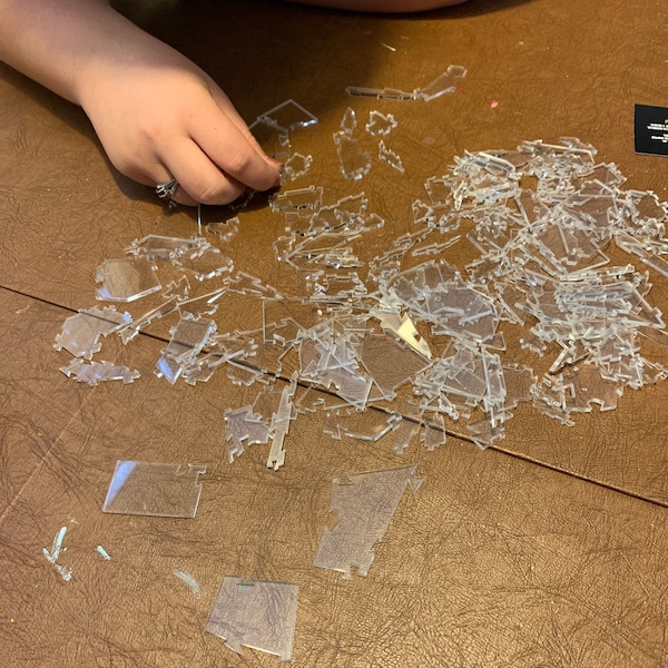 BROKEN GLASS Clear Impossible Jigsaw Puzzle Acrylic 161 Pieces Custom ...