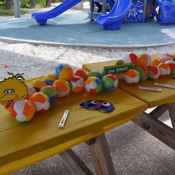 Kwik Covers Plastic Elastic Fitted, Huggable and Stretchable Tablecloth ...