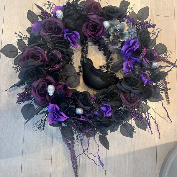 Gothic Raven & Spiders Halloween Wreath Halloween Wreath Front Door ...