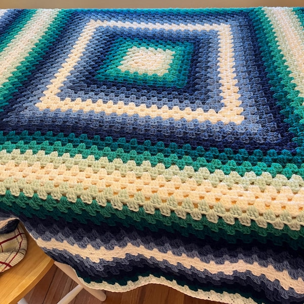 Hope’s Infinity Granny Square Crochet Blanket - Etsy