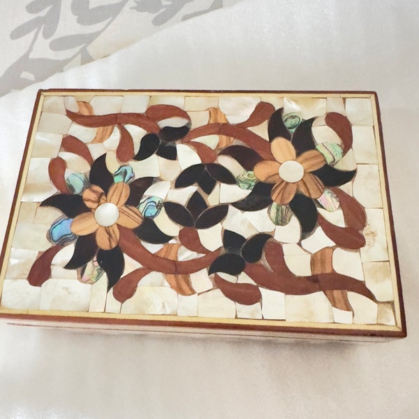Jewelry Box Made of Wood and Mother of Pearls, Features Orthogonal ...
