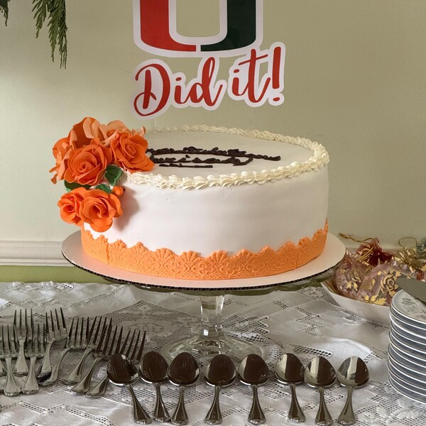 Funny Graduation Cupcake Toppers. / Graduate Party Gift/ Graduation ...