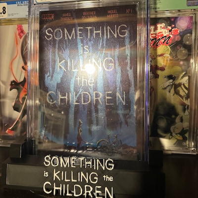 Spawn Comic Book Stand Wall Mountable LED Friendly Fits CGC CBCS and ...