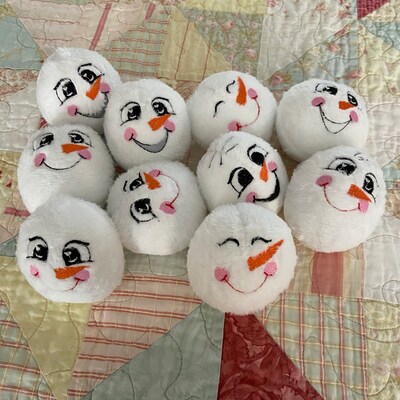 Snowball for Playing in Snow Fight ITH Embroidery in the Hoop Machine ...