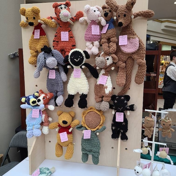 Kith + Kin Knotted Lovey — Crochet Kangaroo PATTERN - Etsy