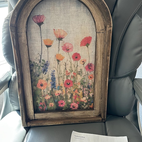 Flower Art in Arched Wood Frame | Farmhouse Botanical Wall Decor ...