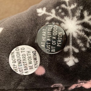 Carol Danvers / Captain Marvel Insignia Pinback Button - Etsy