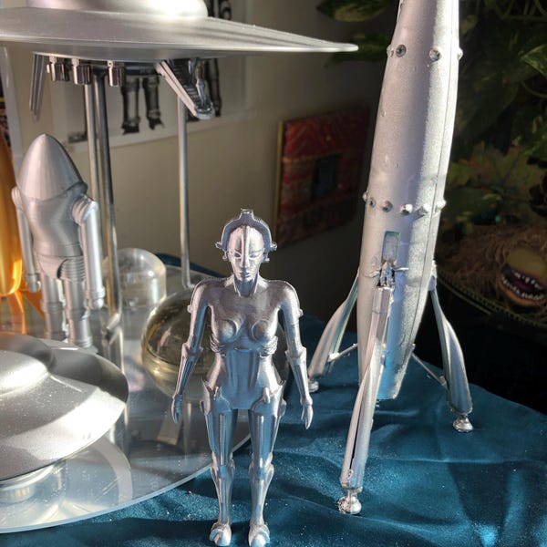 Gort the Robot From the Day the Earth Stood Still Scifi Figure Klaatu ...