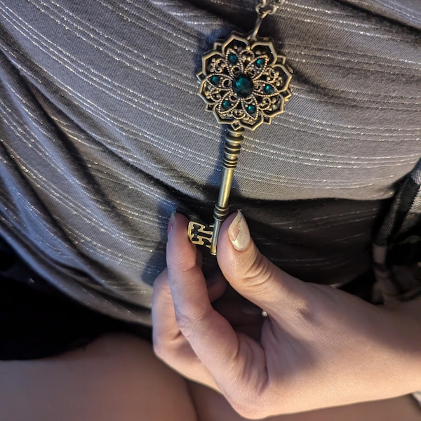 Emerald Swarovski Mayfair Witches Inspired Crystal Key Necklace: Gothic ...