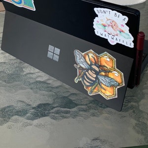 4 Inch Vinyl Bee Sticker - Etsy