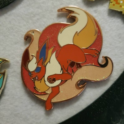 Flareon Eeveelutions Pokémon Enamel Pin - Etsy