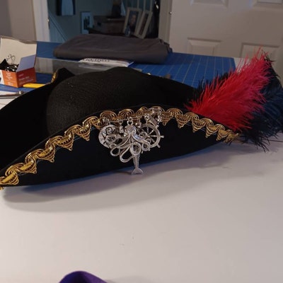 Baker Pastry Chef Kilt Safety Pin Jewelry Baking Charms: Bundt Cake Pan ...