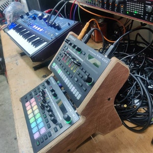 Akai MPC ONE Custom Stand With Wrist Pad Rack Solid Walnut Wood / MPC ...