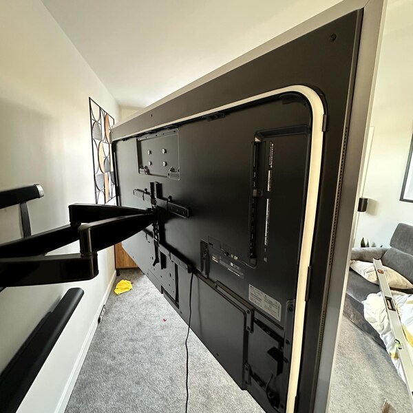 Hue Play Bar Behind the TV Wall Mount - Etsy