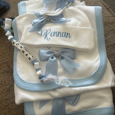 Newborn Baby Homecoming Set, Sleepsuit/babygrow Large Bow Hat Mitts ...