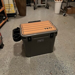 Cooler Pad Top Cover Fits YETI Roadie 20 cooler is Not Included Seadek ...