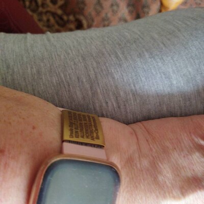 Alert ID Tag for Watch Band, Engraved Apple Watch Safety Plate, Custom ...