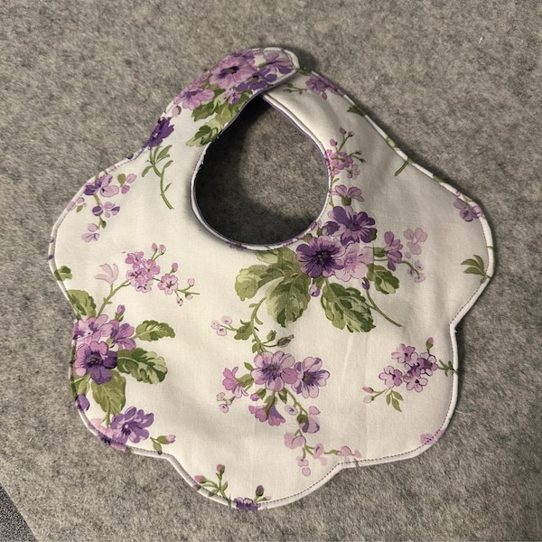 Scallop Bib Sewing Pattern for Babies | Pdf Sewing Pattern and Tutorial ...