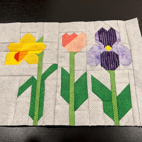 Set of 4 Farm Animals Quilt Block Patterns: Chicken, Cow, Pig, and Barn ...