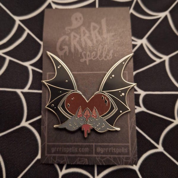 Vampire Bat Kiss Pin - Enamel Lapel Pin - Bat Blood Kissing Gothic ...