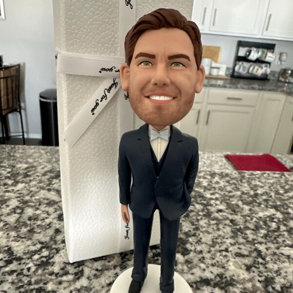Wedding Bobbleheads Custom Cake Topper Bobble Heads Cake Topper With ...