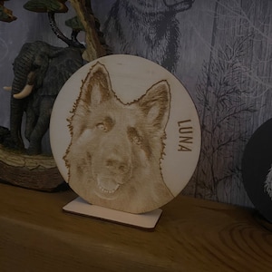 Real Wooden Log Slice Place Names Wedding & Party Table Decor Engraved ...