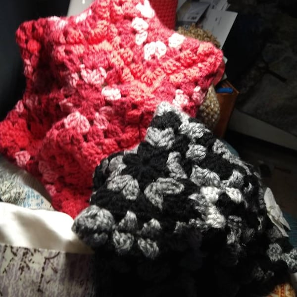 Crown Hat Crochet Pattern, Beginner-friendly Tutorial, Winter Wear ...