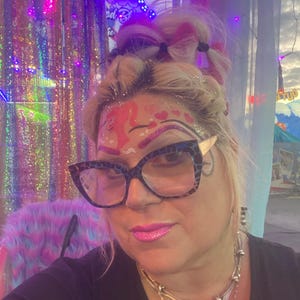 1-EYE GROUPIE Face Painting Stencil mini - Etsy