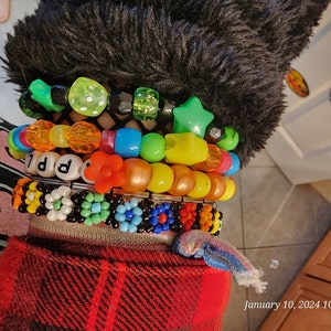 Five Nights at Freddys Fnaf Beaded Kandi Bracelets Freddy Fazbear ...