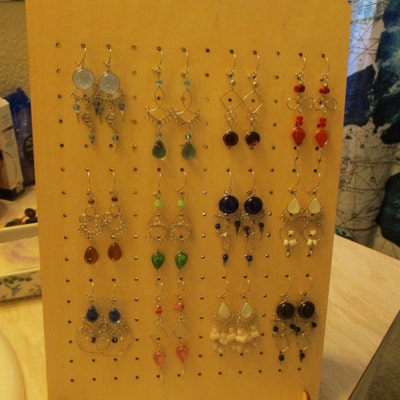 Wood Pegboard Design Earrings Jewelry Display Stand for Stud Post ...