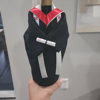 Personalize Your Colors,be Detailed Graduation Cap and Gown Bottle ...