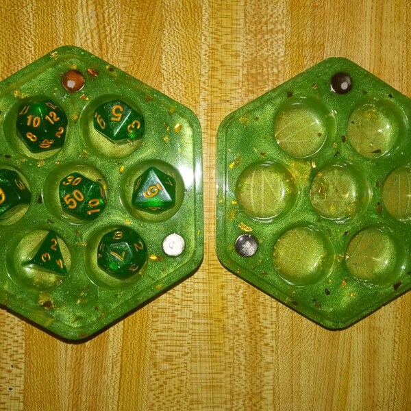Custom Dice Holder/tray & Matching Dice, Gift for Him, Dnd Dice Holder ...
