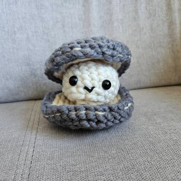 PATTERN: Low Sew Plush Cecil the Clam Pattern - Amigurumi Super Bulky ...