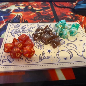 Polyhedral 7 Piece DND Dice Set Strawberries and Cream - Etsy