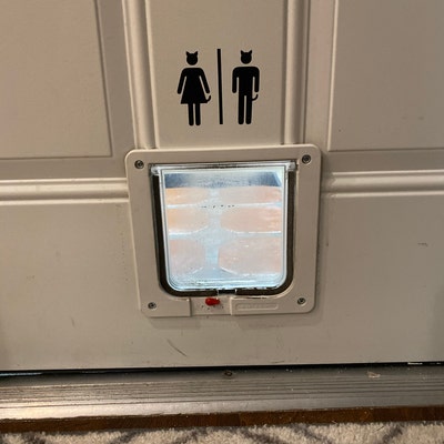 Cat Bathroom / Litter Box Vinyl Decal - Etsy