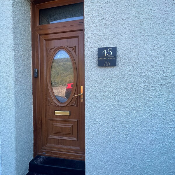 MODERN HOUSE SIGN | Cat House Sign | Dog House Sign | 180mm X 180mm ...