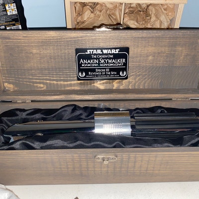 Wooden DOUBLE Lightsaber Box customizable - Etsy